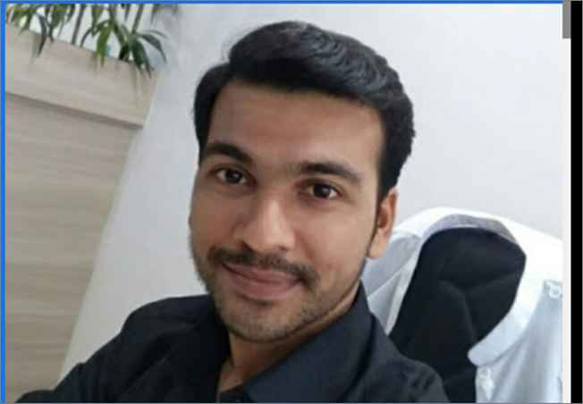 Dr. Maulik Shah in Vadodara